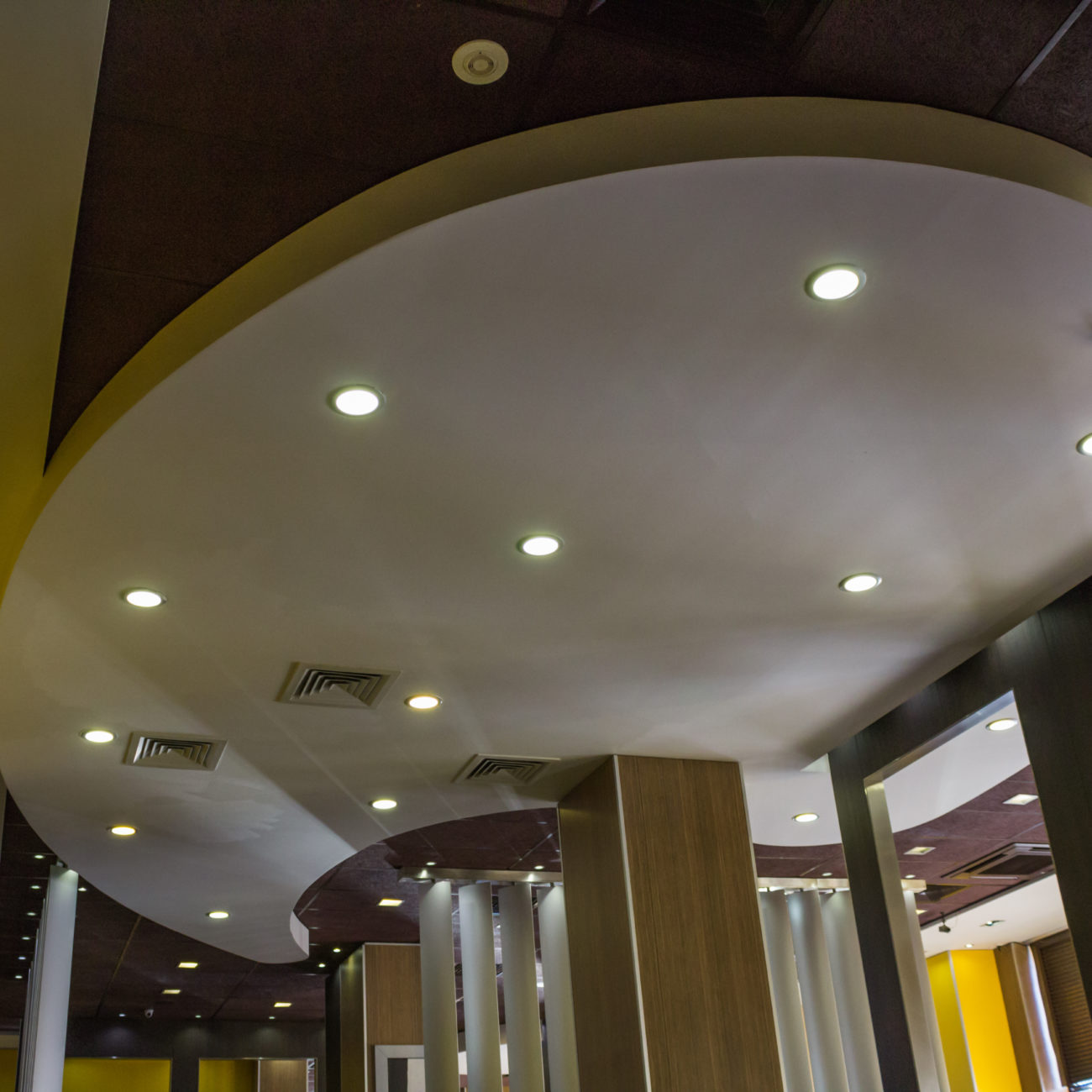 Plaques de plâtre , Plaques minérales , Plaques Aluminium et ...